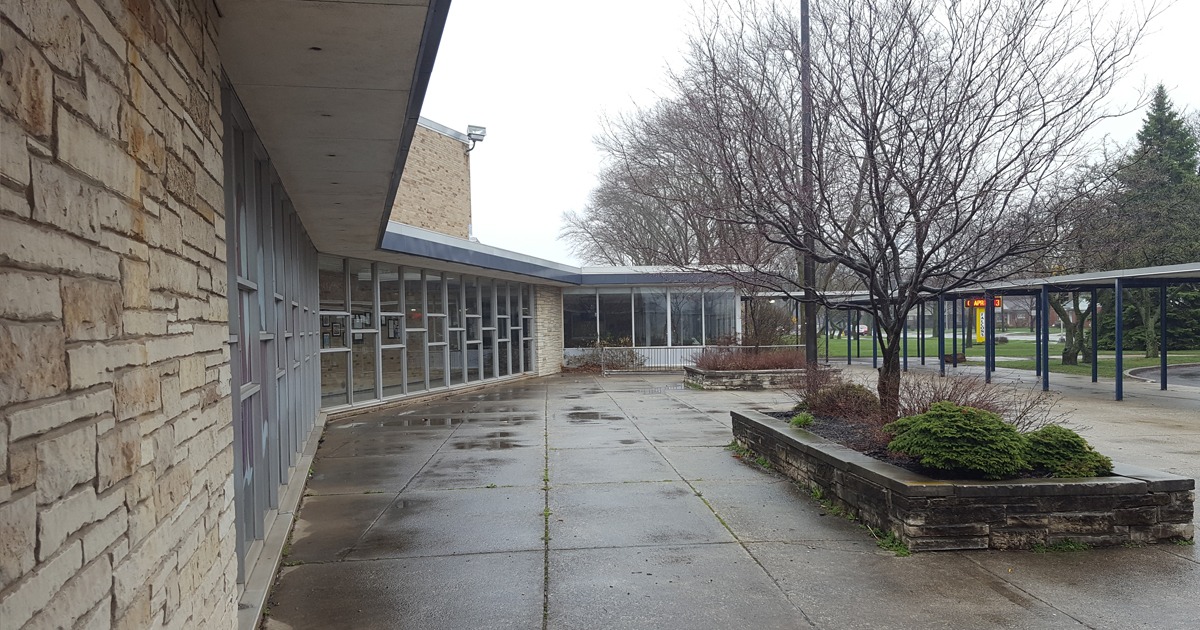 Dearborn Schools Now Serving Only Halal Meat - National File | National ...